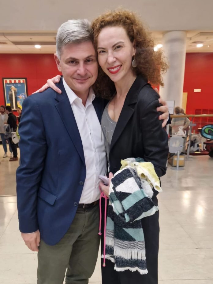 Νικολας Φαραντουρης: Καθηλωτική η παράσταση της Δώρας Χρυσικου στο ...