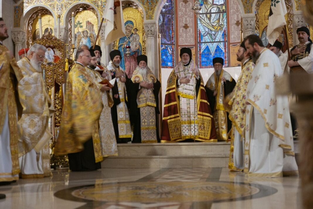 Η ανάρτηση του μουσουλμάνου δημάρχου της Νέας Υόρκης μέσα από τον Ιερό ...